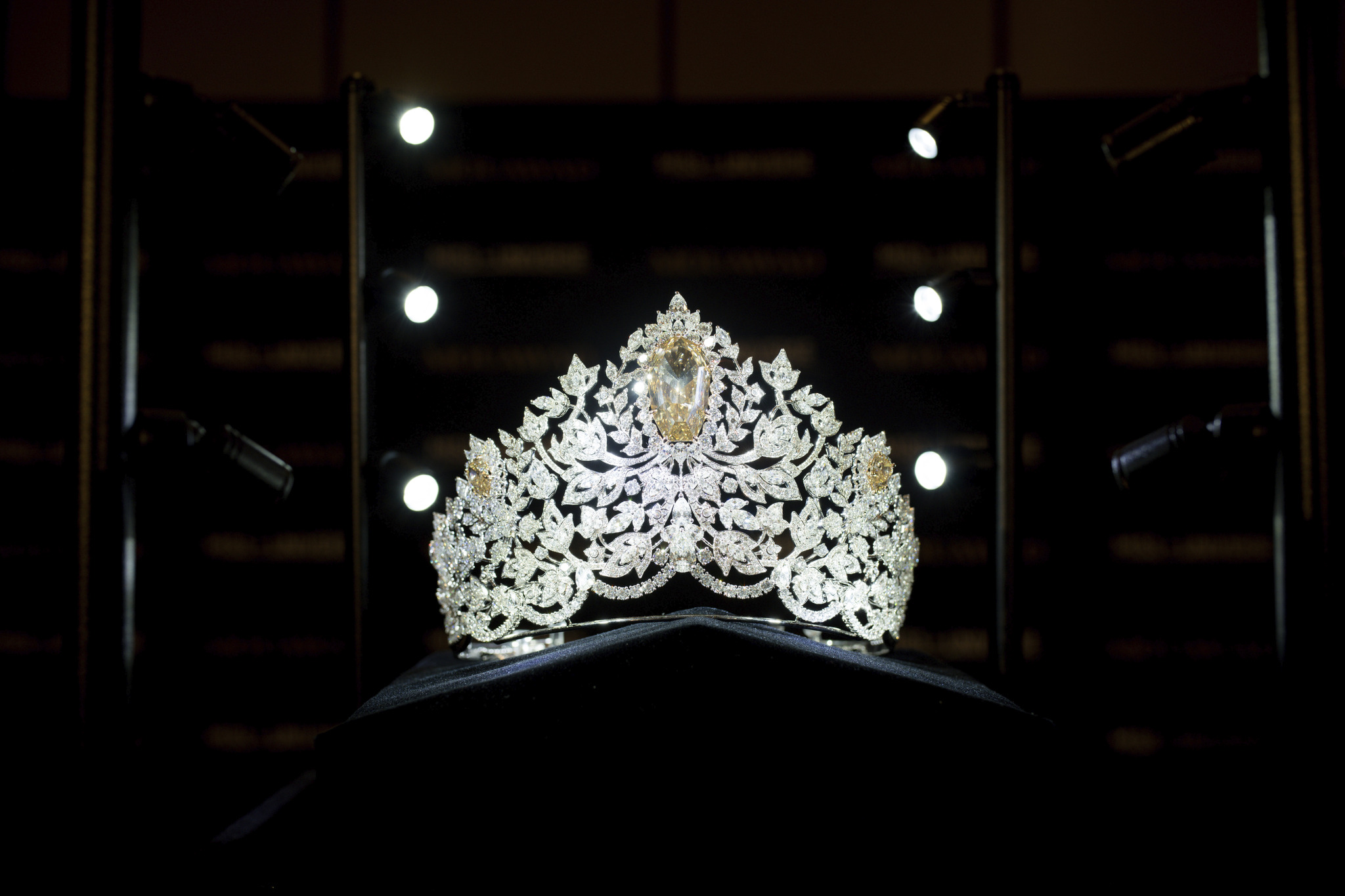 Mouawad And The Miss Universe Organization Unveil The Miss Universe ...